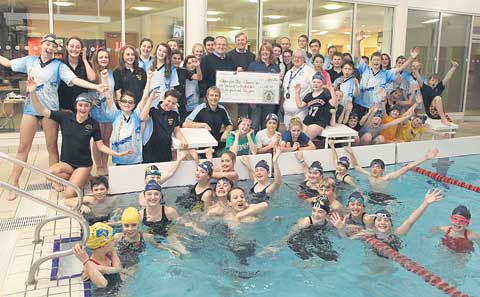 Large cheque benefits Otters | tavistock-today.co.uk