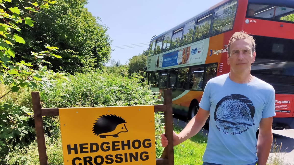 Hedgehog crossings put up in Horrabridge | tavistock-today.co.uk
