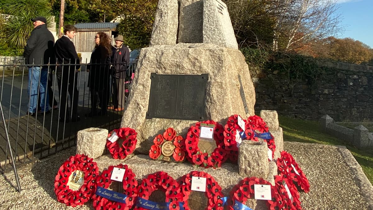 Remembrance Day at Albaston | tavistock-today.co.uk