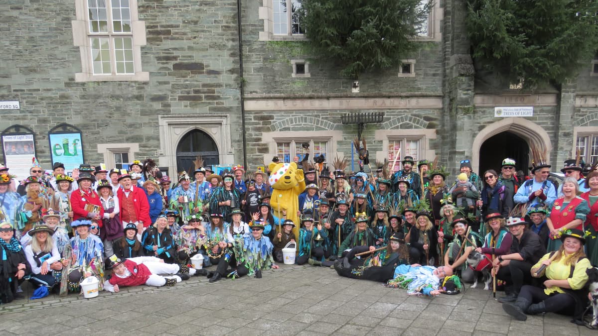 Pudsey Day of Morris in Tavistock raising hundreds for Children in Need ...
