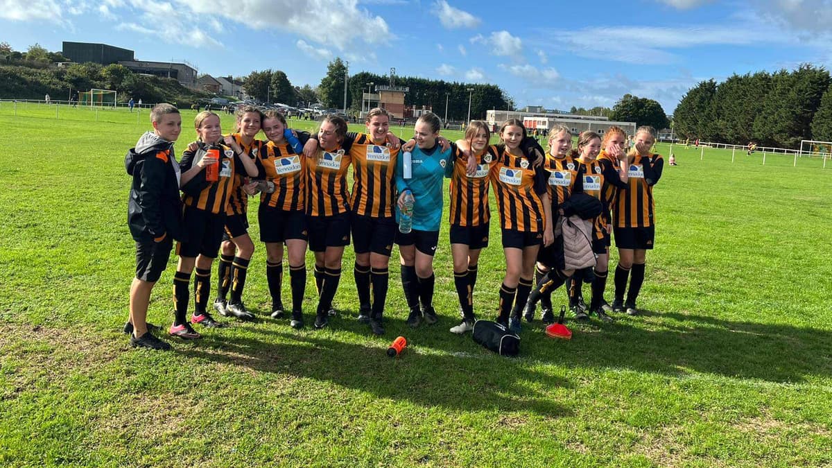 Horrabridge U14 girls footballers impress in first season. | tavistock ...