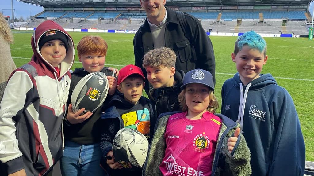 Tavistock Junior Rugby Club meet their heroes | tavistock-today.co.uk