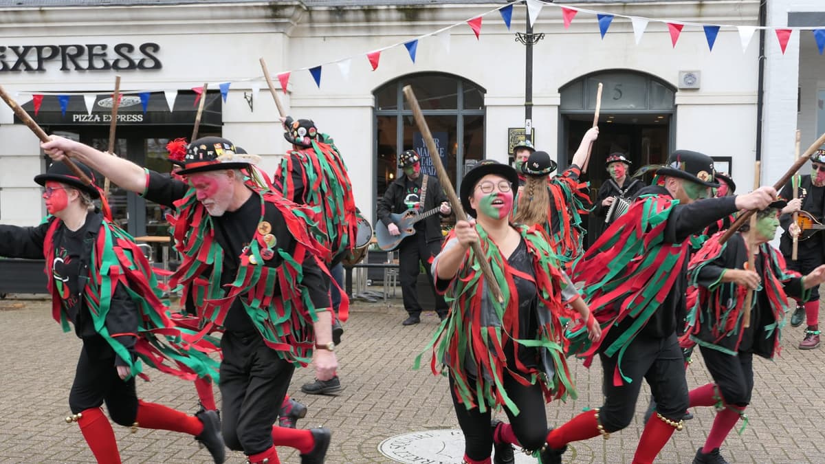 Join Lodestone Border Morris in Lamerton | tavistock-today.co.uk