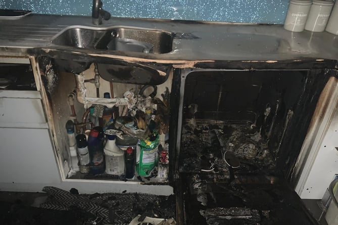 Fire crews called out in early hours to Tavistock kitchen fire ...