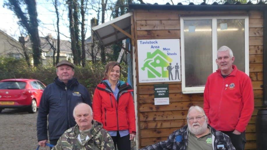Tavistock 'chatty benches' to reduce loneliness | tavistock-today.co.uk