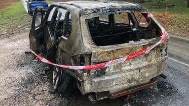 Crapstone road's new obstacle - a burned out car | tavistock-today.co.uk