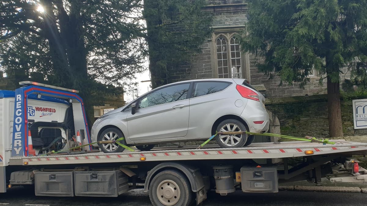 Tavistock Police seize car after 'careless driving' | tavistock-today.co.uk