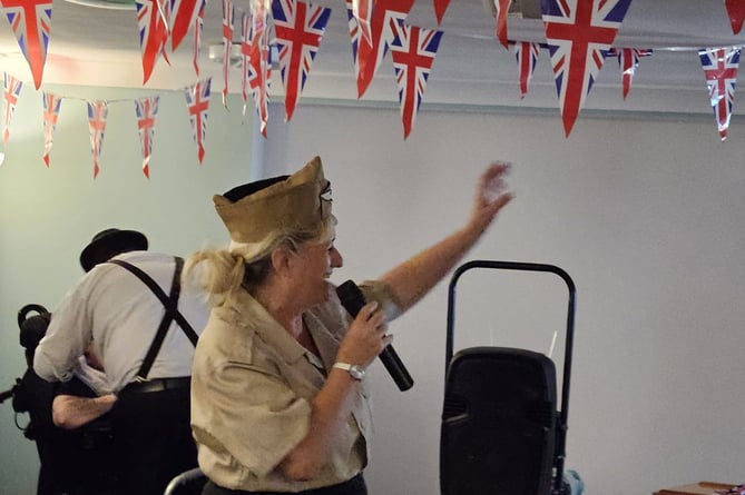 Nursing home's vintage party for D-Day | tavistock-today.co.uk