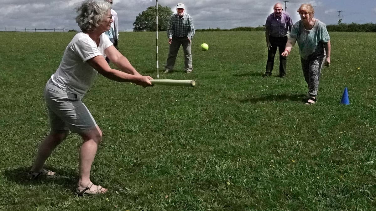Bere Alston chooses rounders | tavistock-today.co.uk