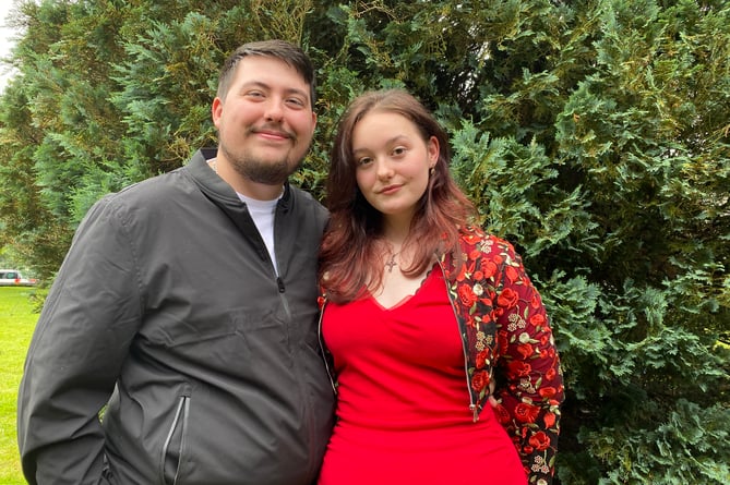 Tavistock students celebrate graduation ceremony | tavistock-today.co.uk