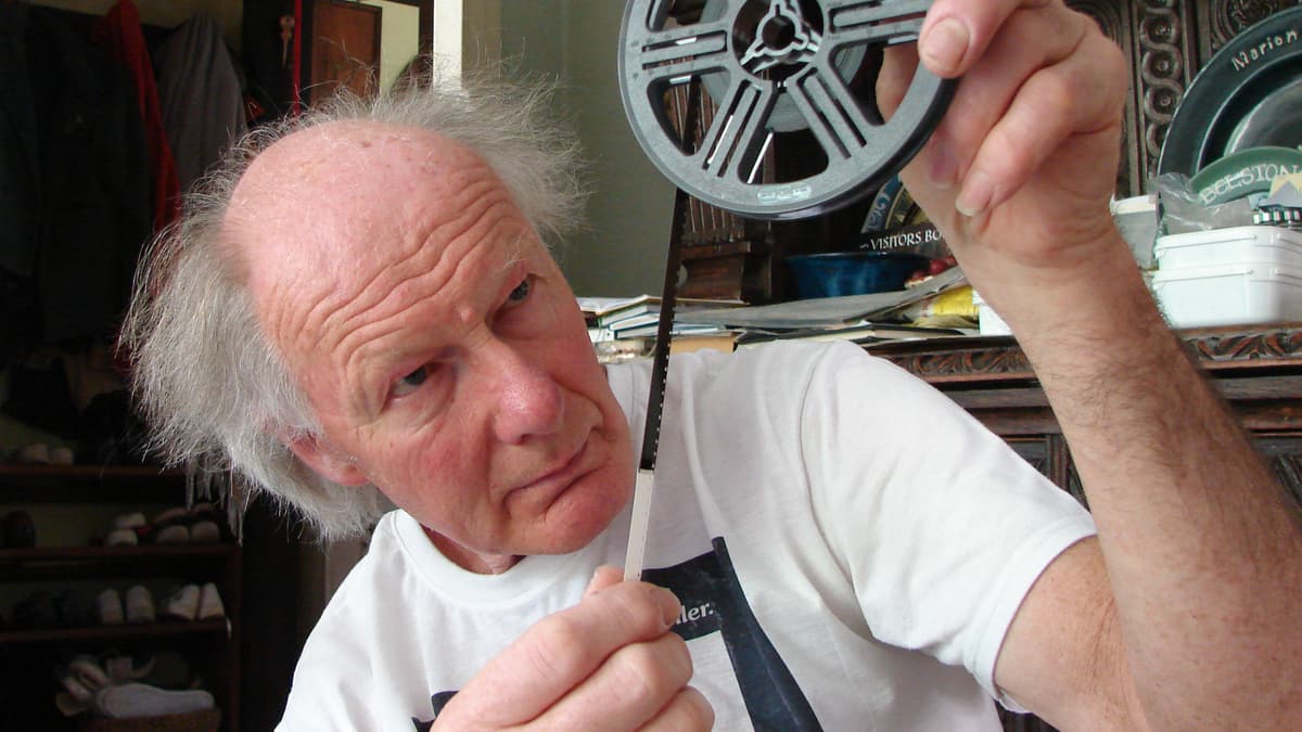 Chagford's Globe Inn to screen premiere of Hairy Hands horror film ...