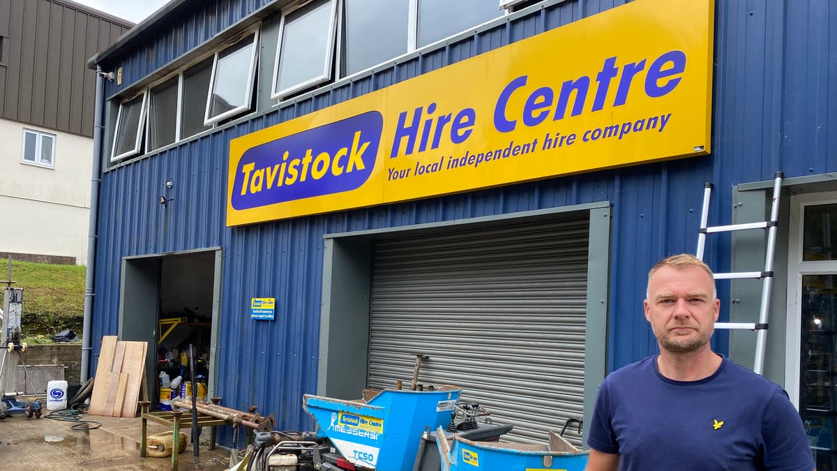 Tavistock business defies fire to stay open | tavistock-today.co.uk