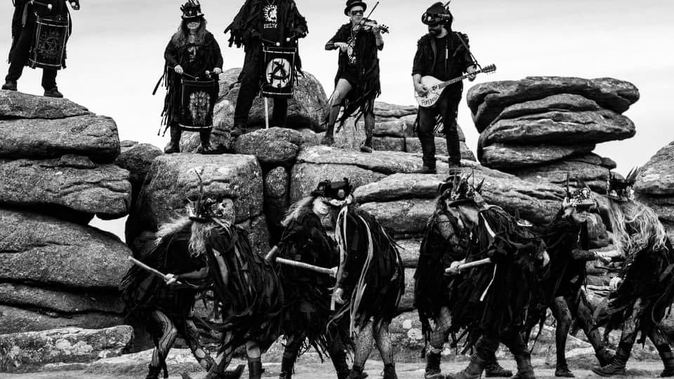 Morris dancers celebrate Celtic tradition | tavistock-today.co.uk