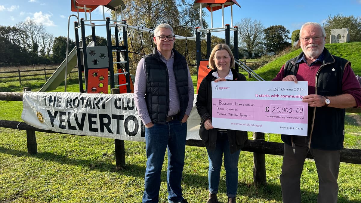 Crapstone play park opened by MP | tavistock-today.co.uk