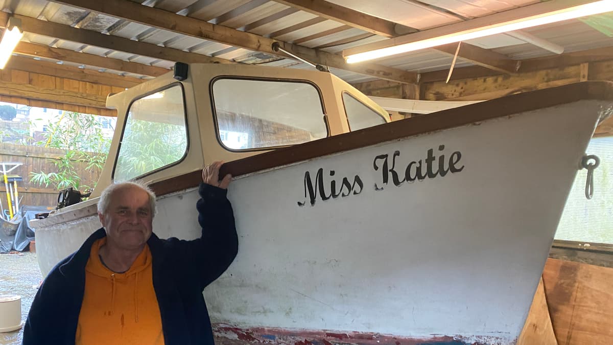 Tavistock sailor's landlocked boat project | tavistock-today.co.uk