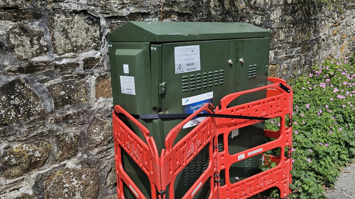 Power to be restored to internet and telephone services in Walkhampton ...