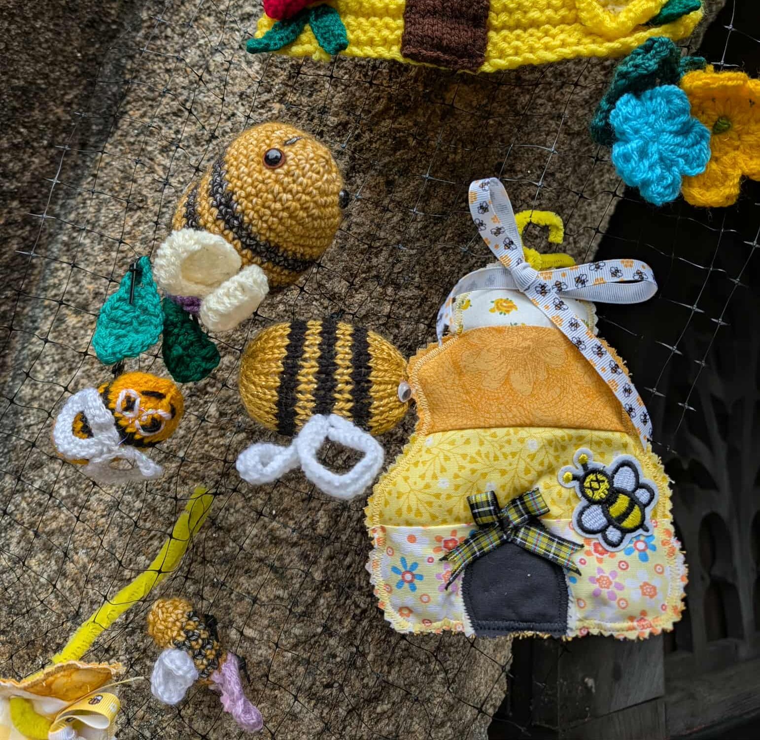 Buzz off Storm Amy as community celebrates Honey Fair | tavistock-today ...