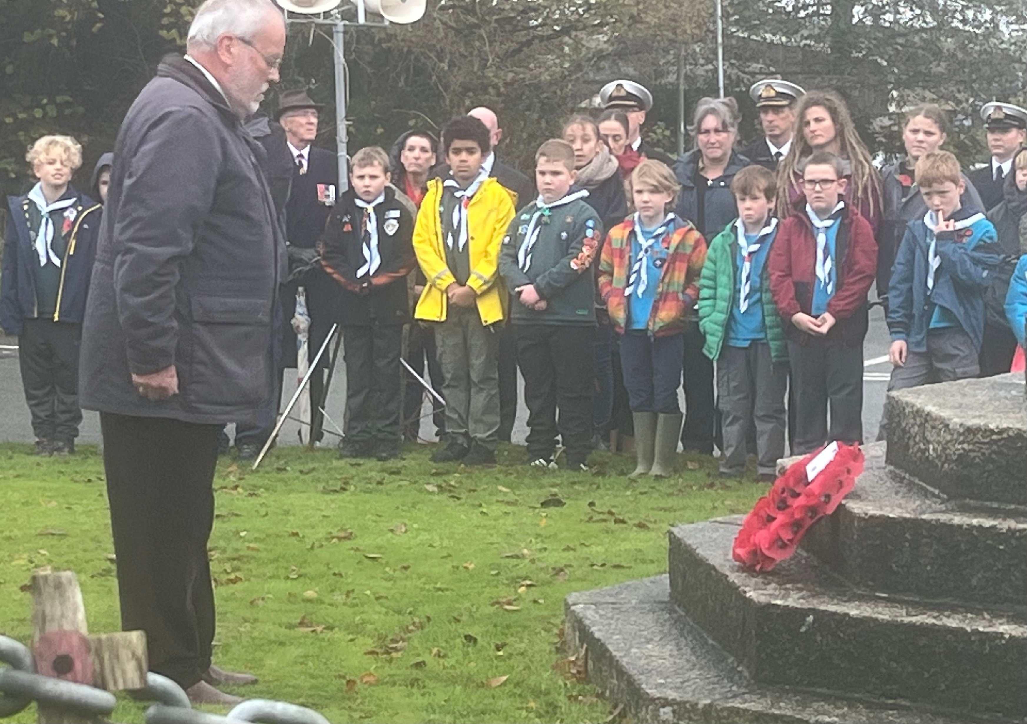 Crapstone, Buckland Monachorum and Yelverton pay tribute at remembrance ...