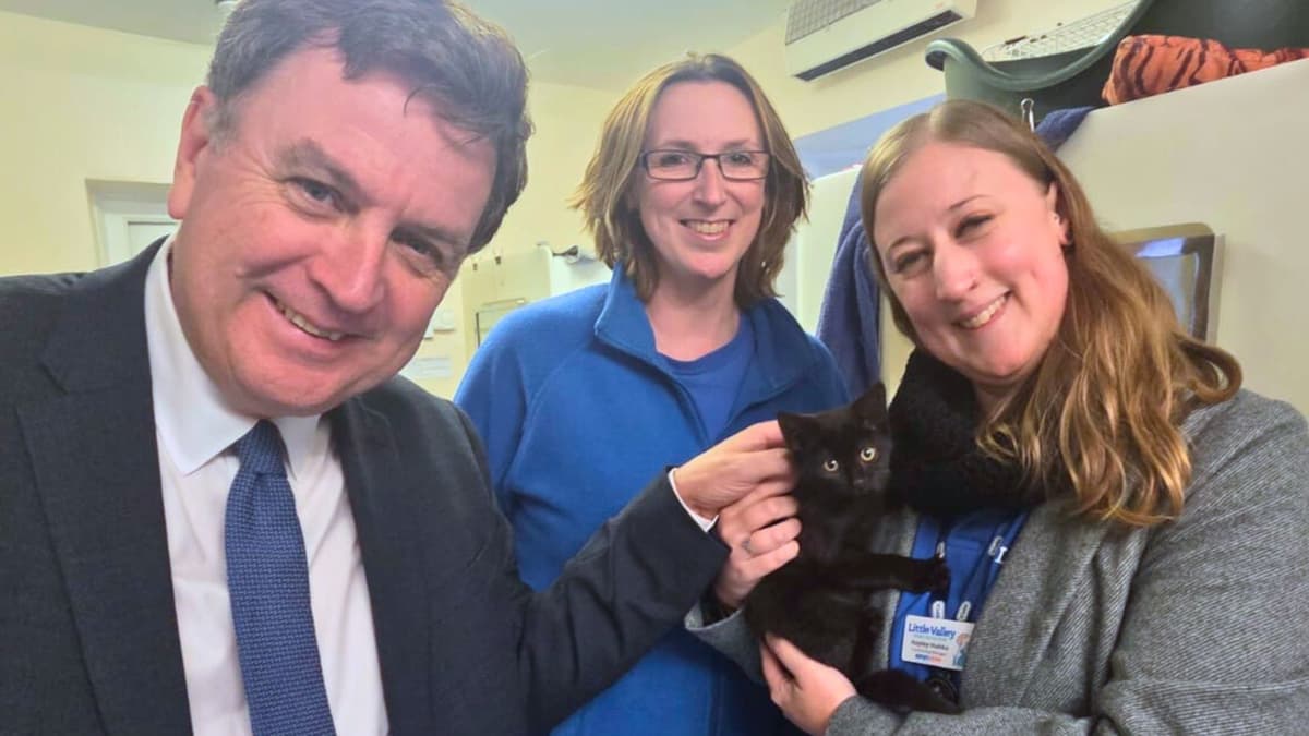 Central Devon MP visits RSPCA animal shelter | tavistock-today.co.uk
