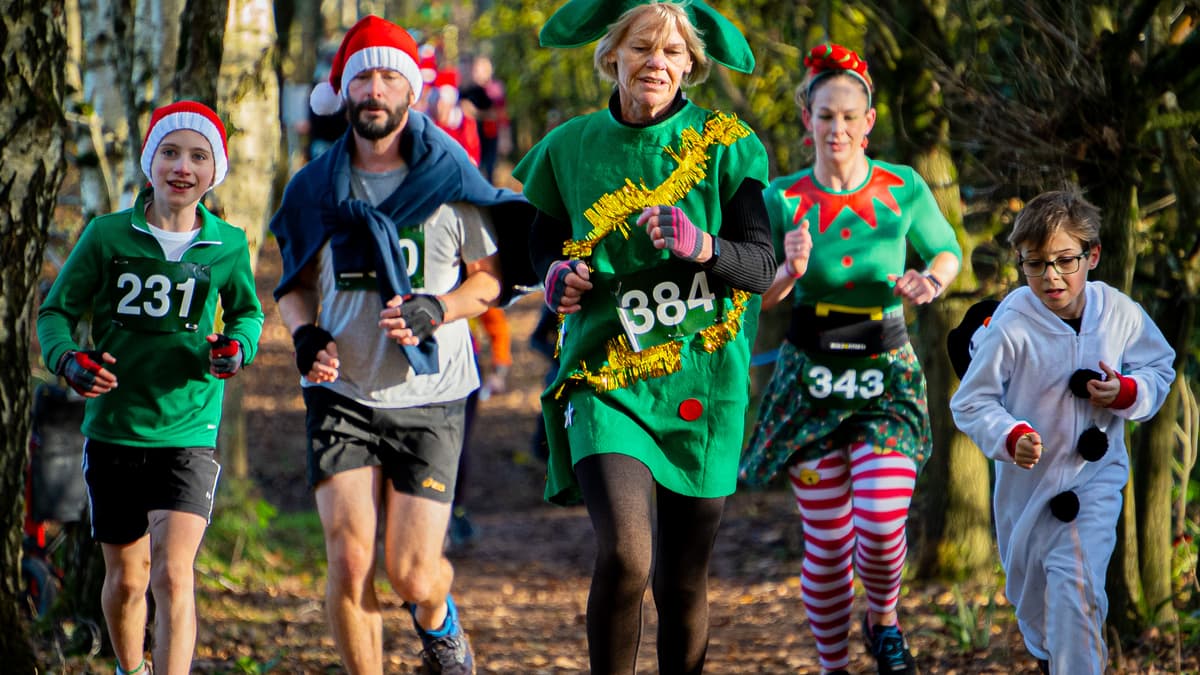 Hospiscare's first-ever Jingle Jog raises thousands for charity ...
