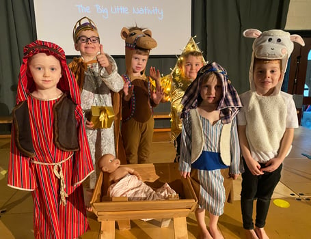Horrabridge School enchants with Nativity play | tavistock-today.co.uk