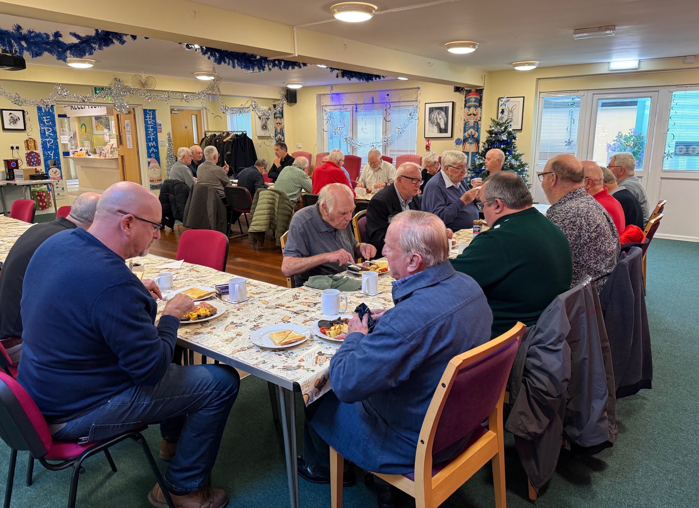 Tavistock military veterans enjoy charity breakfast | tavistock-today.co.uk