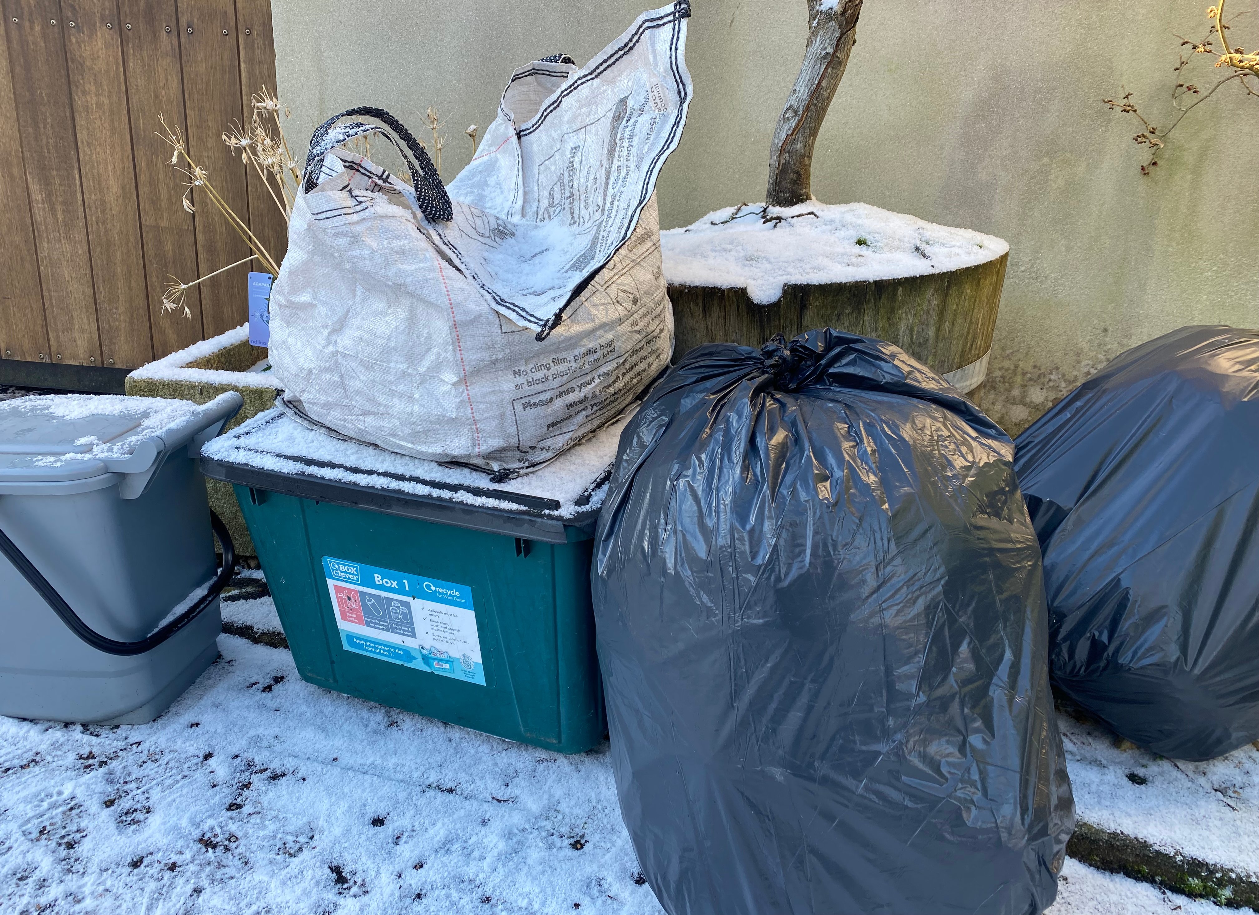 Ice and snow hits Devon household waste collections | tavistock-today.co.uk