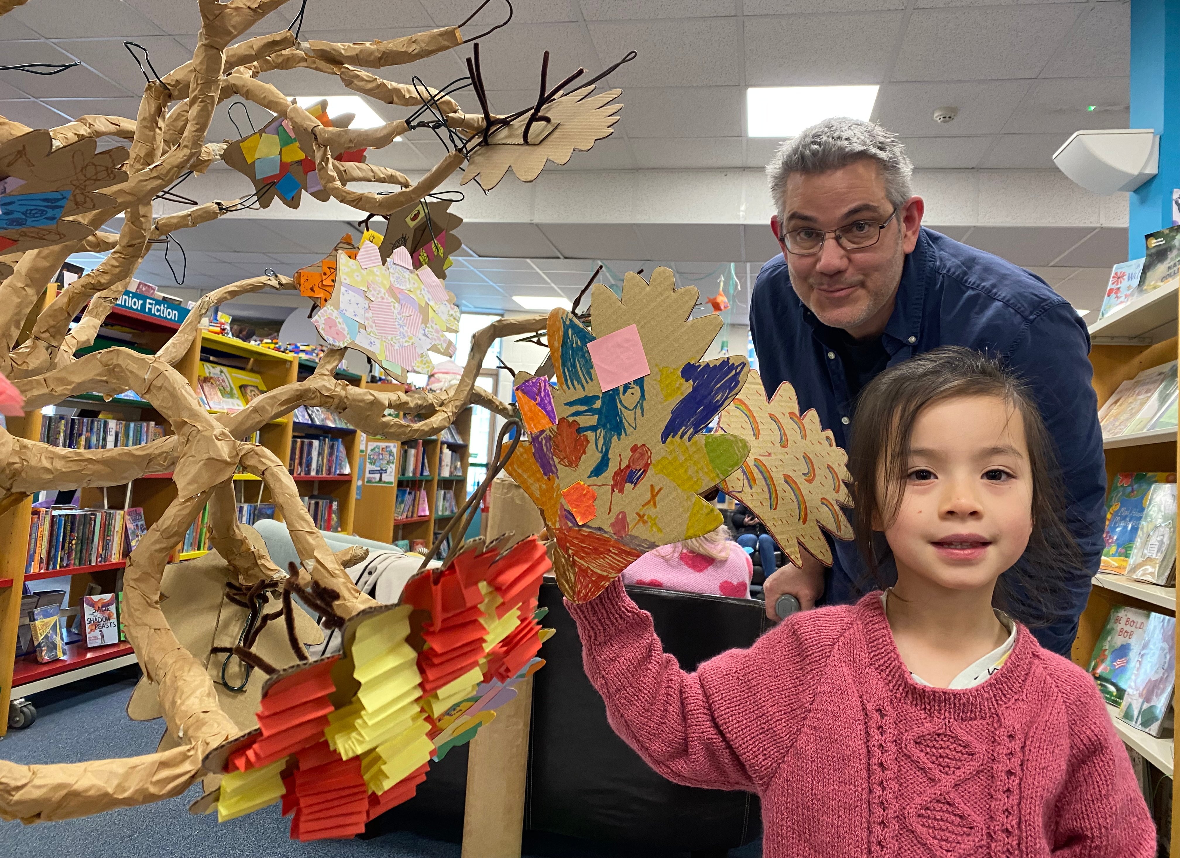 Tavistock Library artist branches out for reading | tavistock-today.co.uk